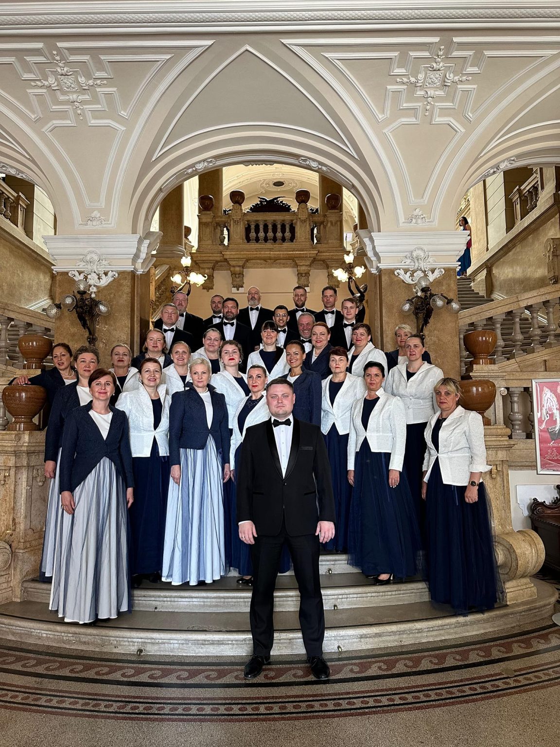 Par mums - Jauktais koris OGRE